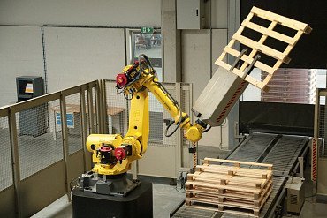 Dimensions, finishes and pallet types | KLAUS Timber a.s.