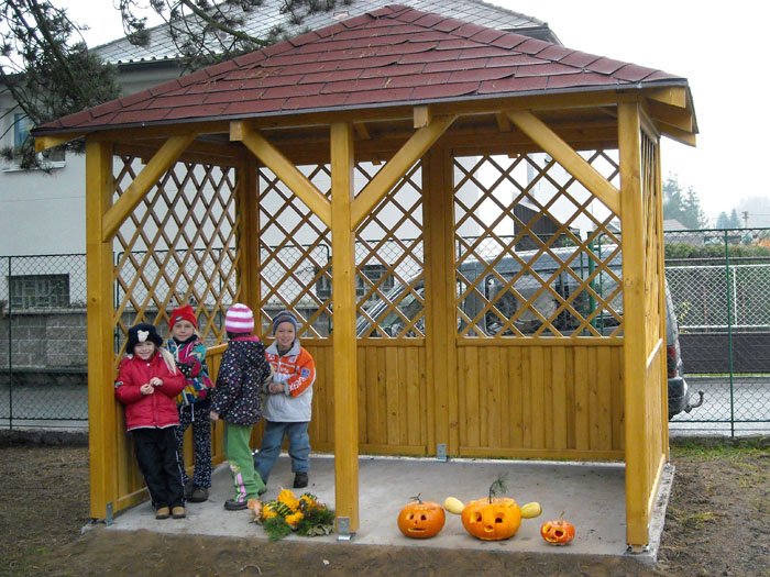 Gazebo for the Dvorec Preschool | KLAUS Timber a.s.